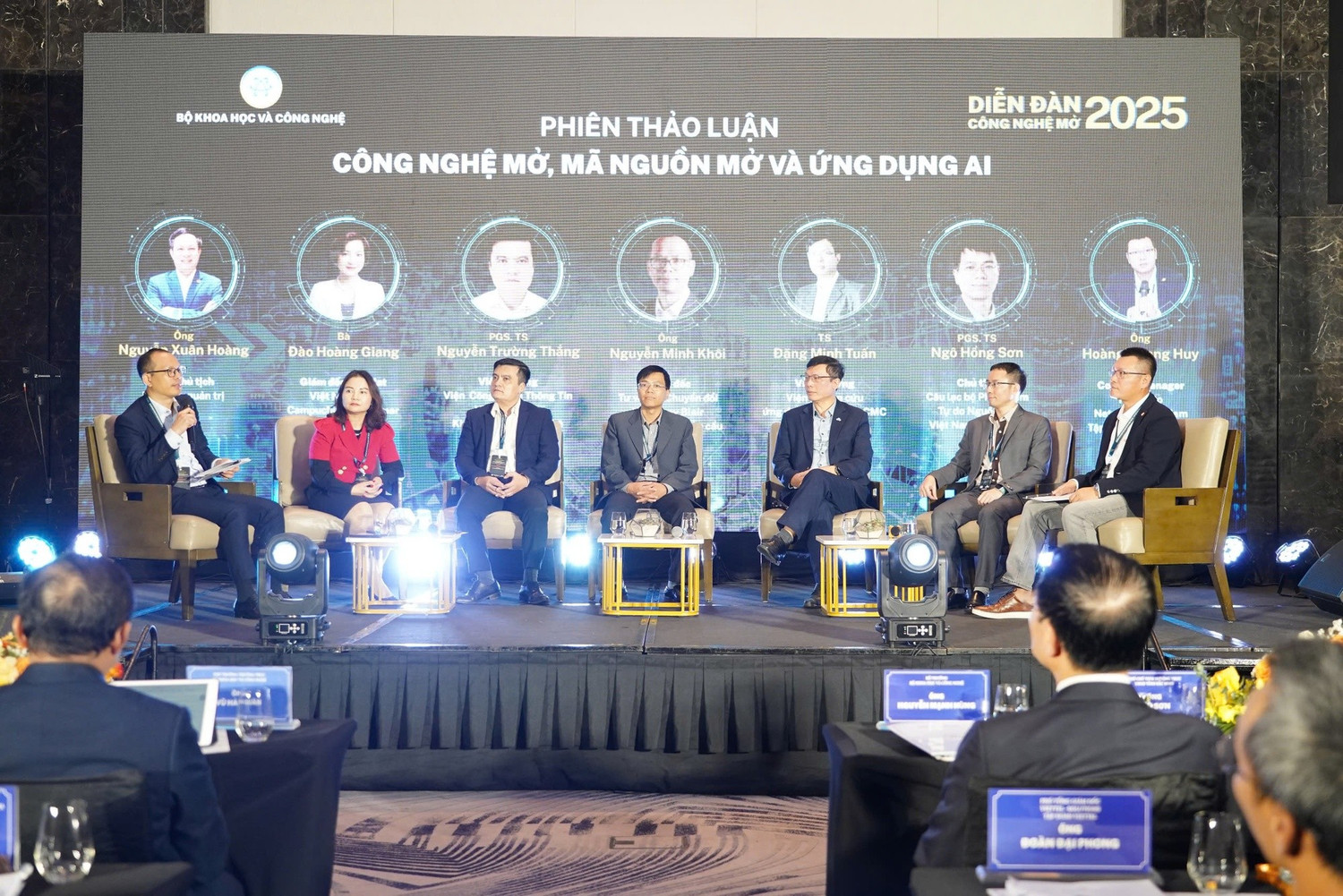 Vietnam looks to develop, master digital technology through open ...
