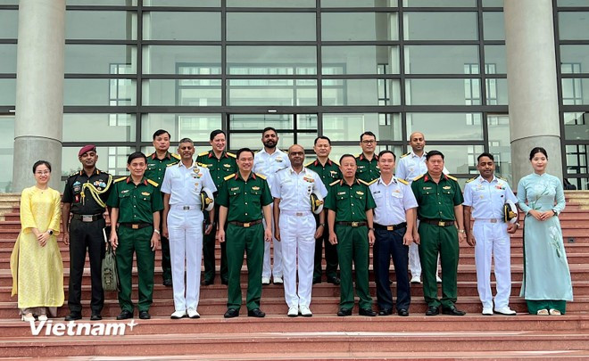 Indian Navy's visit to Da Nang helps strengthen bilateral relations ...