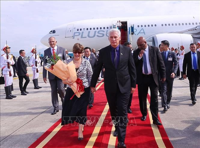 Top Cuban leader lands in Hanoi, beginning state visit to Vietnam ...
