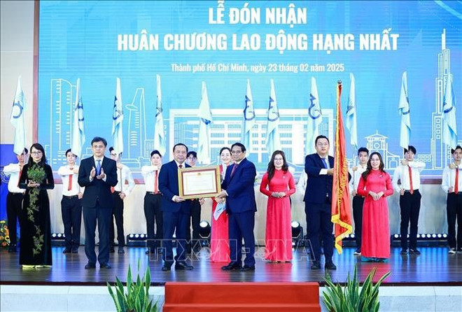 PM requires Vietnam National University, HCMC to pioneer in training ...