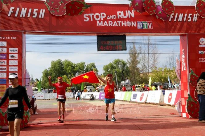 Over 4,500 athletes join marathon in Binh Thuan | Vietnam+ (VietnamPlus)