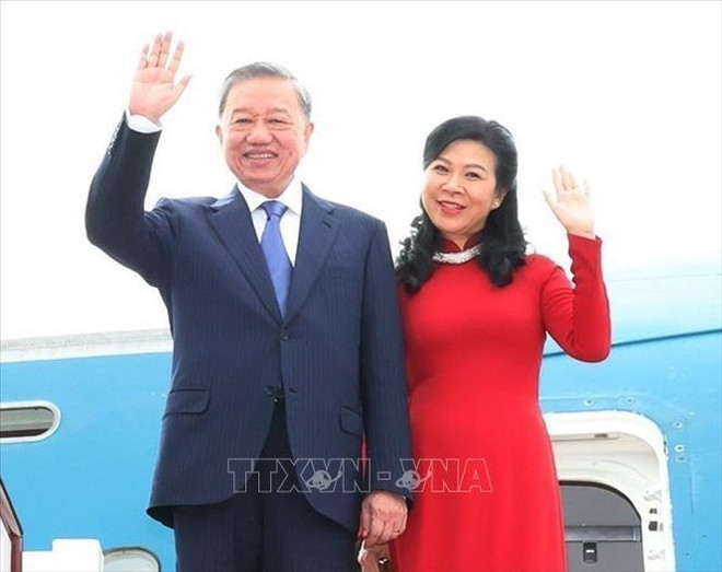 Party General Secretary, State President To Lam arrives in Beijing ...