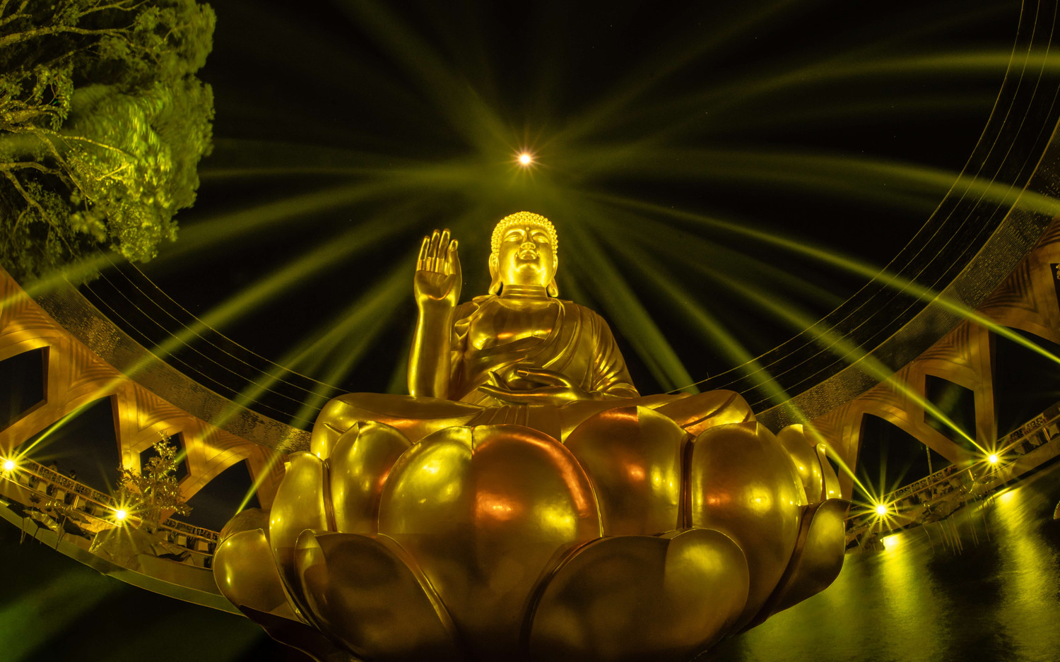 Tay Ninh: Statue of Konagamana Buddha on Ba Den Mountain to welcome ...