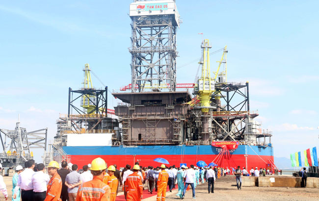 Offshore Vietnam oil rig launched in south | Vietnam+ (VietnamPlus)
