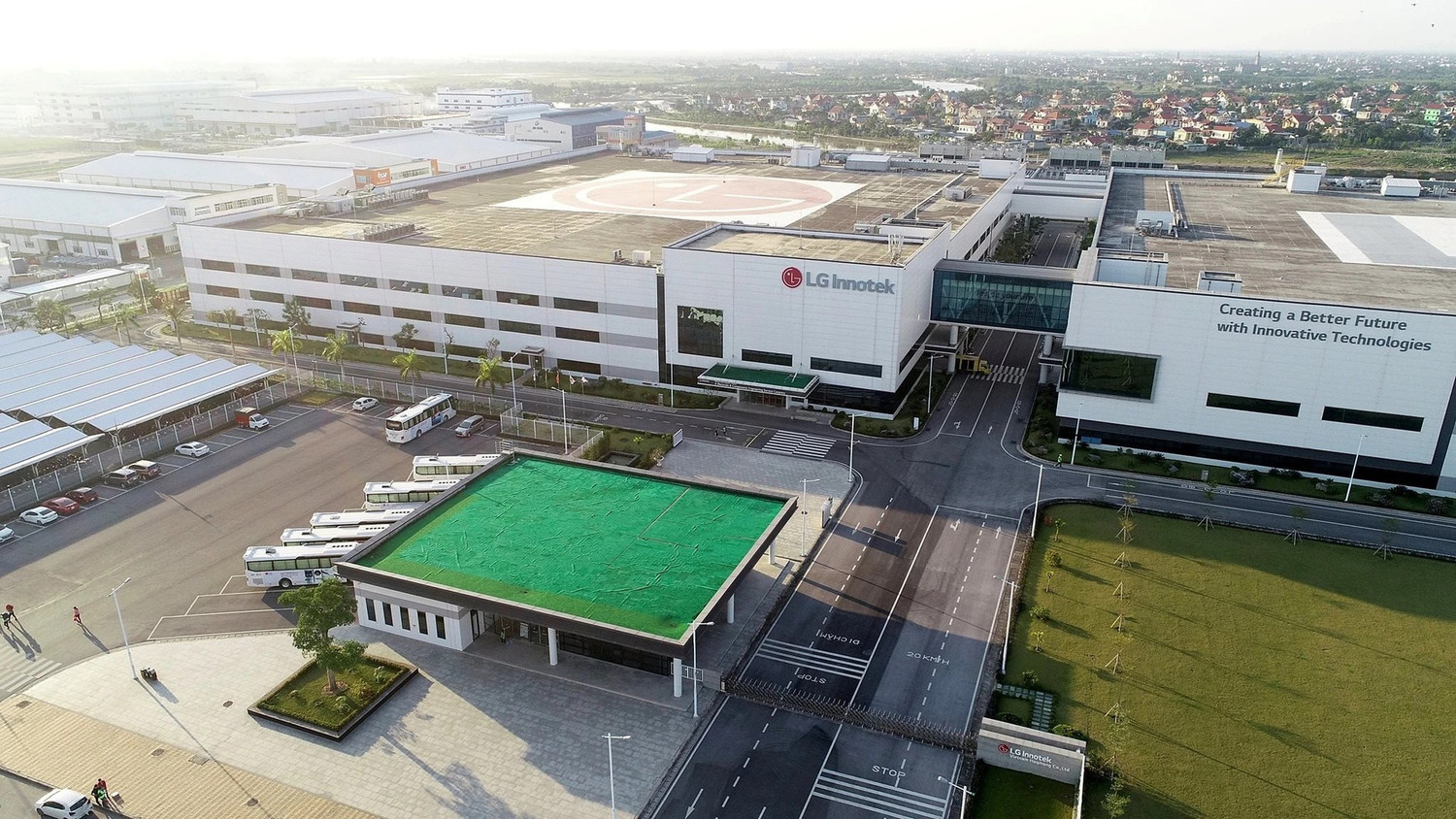 LG Innotek Vietnam Hai Phong raises investment by 1 billion USD ...