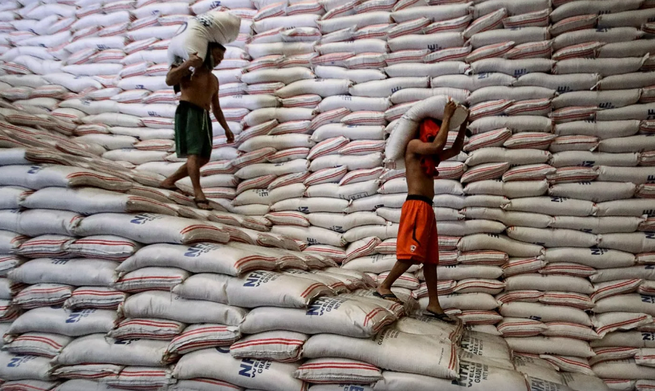Philippine officials suspended over rice scandal | Vietnam+ (VietnamPlus)