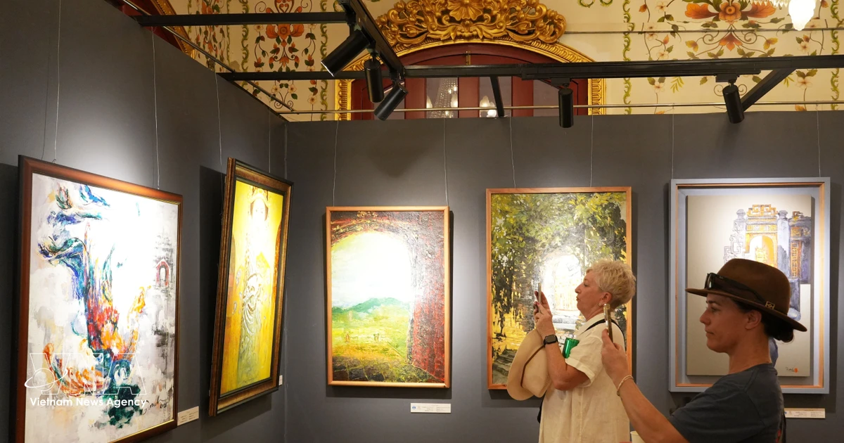 Art exhibition unveils the timeless beauty of Hue’s heritage
