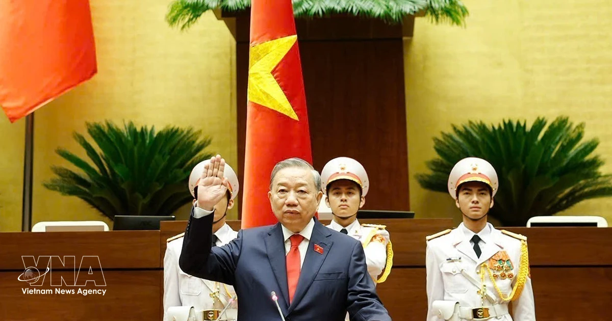 Congratulations extended to Vietnam's newly elected key leaders