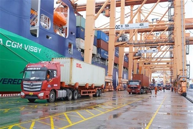Tan Vu Port handles one million TEUs for the fourth consecutive year | Vietnam+ (VietnamPlus)