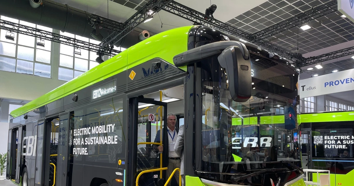 VinFast electric buses introduced at Busworld Europe 2025 | Vietnam+ ...