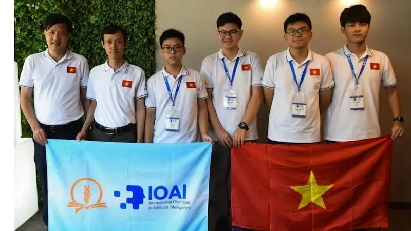 Vietnamese students win medals at first international AI olympiad | Vietnam+ (VietnamPlus)