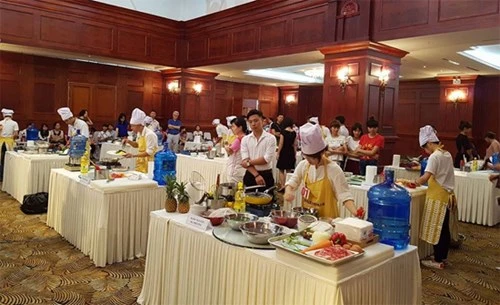 Korean cooking contest takes place in Hanoi | Vietnam+ (VietnamPlus)