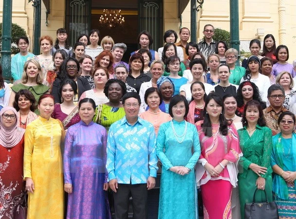 ASEAN Women’s Circle of Hanoi makes debut | Vietnam+ (VietnamPlus)
