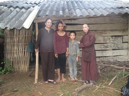 Vietnam shifts to multidimensional poverty scale | Vietnam+ (VietnamPlus)