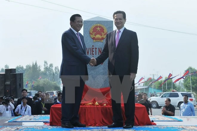 Border markers’ inauguration reflects Vietnam-Cambodia’s joint resolve ...