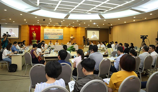 Vietnam seeks to accelerate digital banking development | Vietnam+ ...