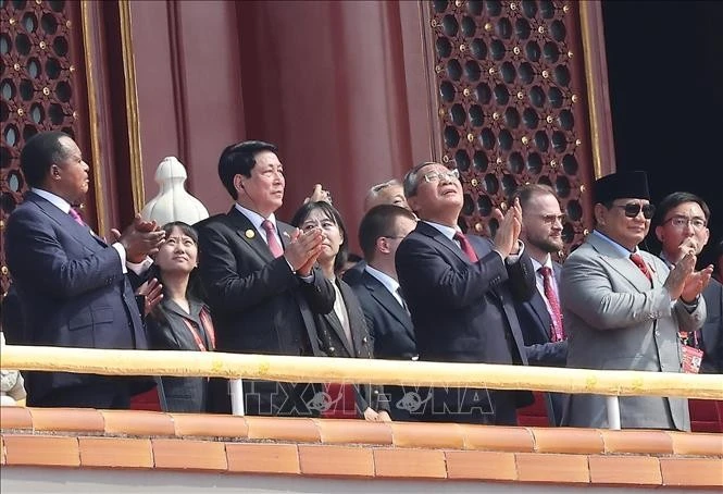 State President attends military parade marking 80th anniversary of ...