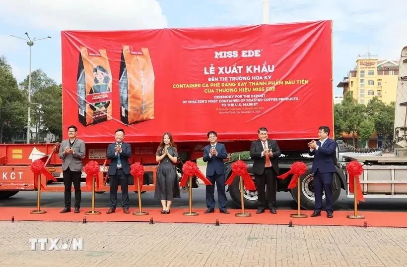 Dak Lak exports first roasted coffee container to US | Vietnam+ ...