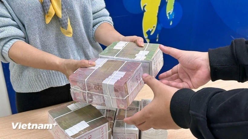 Reference exchange rate rises slightly at week’s beginning | Vietnam+ ...