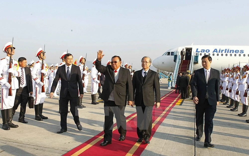 Lao Party chief, President welcomed at Noi Bai airport | Vietnam+ ...