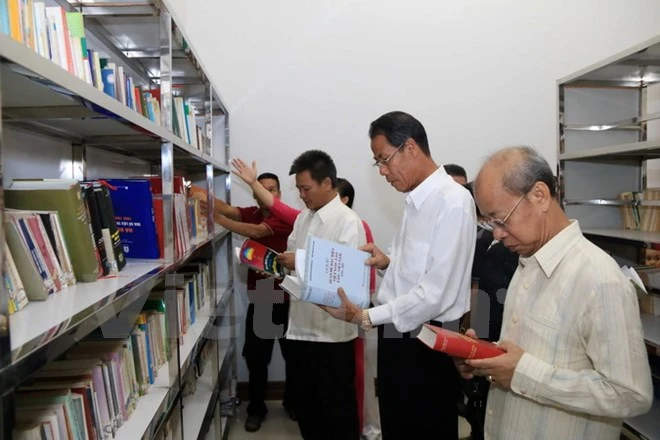 Vietnamese library opens in Vientiane | Vietnam+ (VietnamPlus)