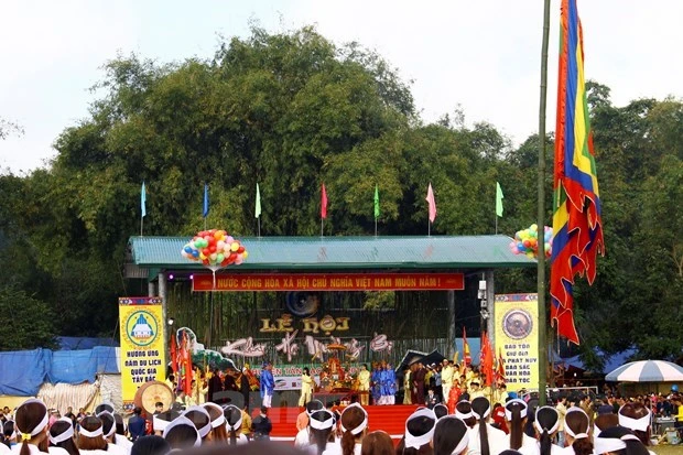 Mo Muong a unique cultural heritage of Muong ethnic group | Vietnam+ ...