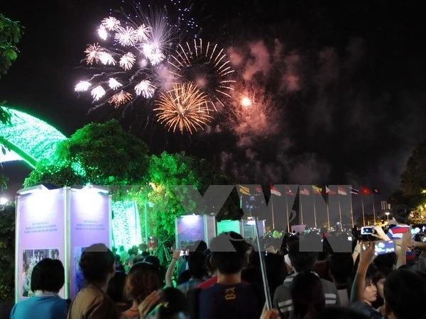 HCM City to hold firework displays for Tet celebration | Vietnam+ ...