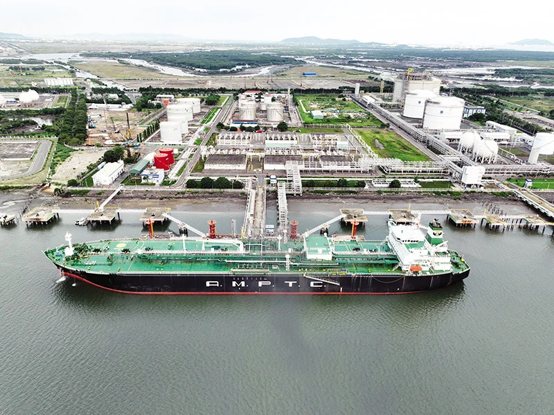 Foreign investors interested in Vietnam’s LNG infrastructure | Vietnam+ (VietnamPlus)