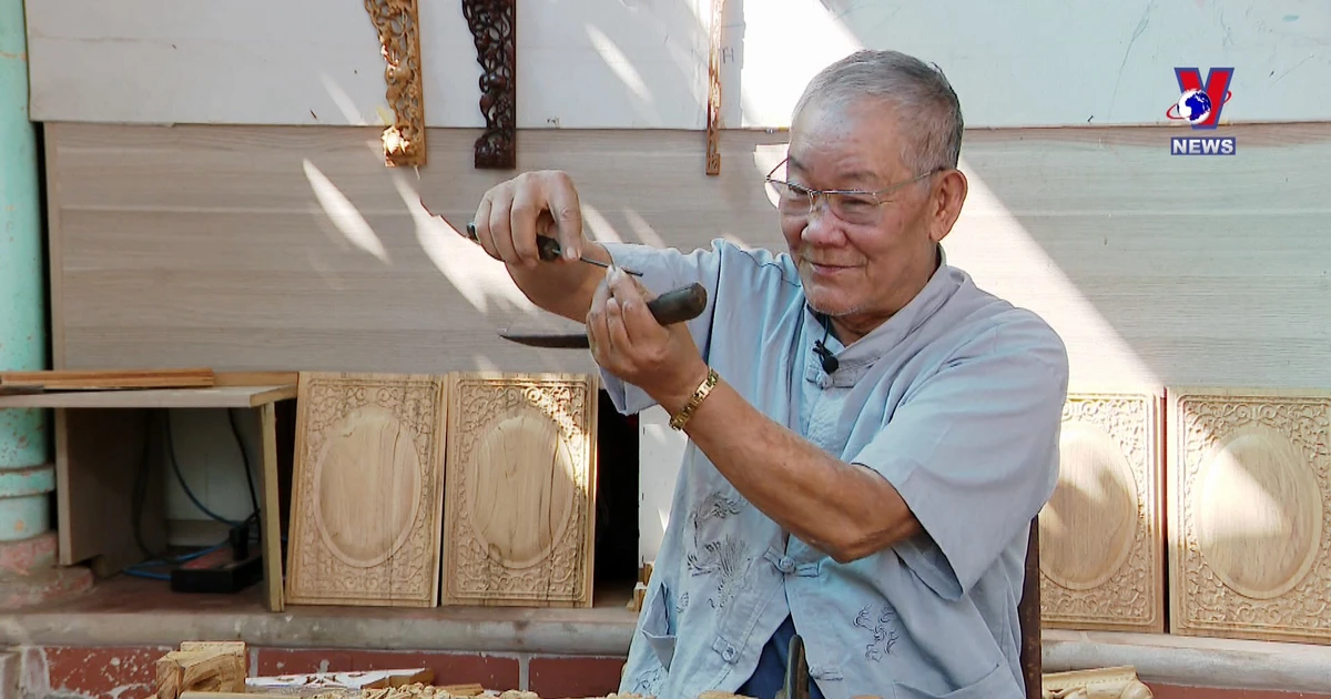Meeting an artisan of Chang Son carpentry village | Vietnam+ (VietnamPlus)
