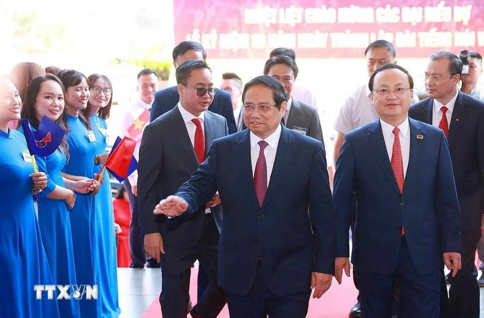 PM urges VOV to accelerate innovation, digital transformation ...