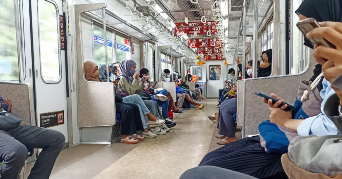 Indonesian middle class shrink for five straight years | Vietnam+ ...