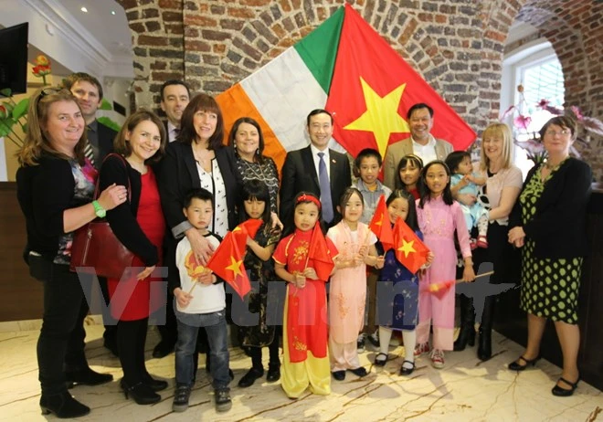 Irish adoptive families rekindle Vietnamese culture | Vietnam+ ...