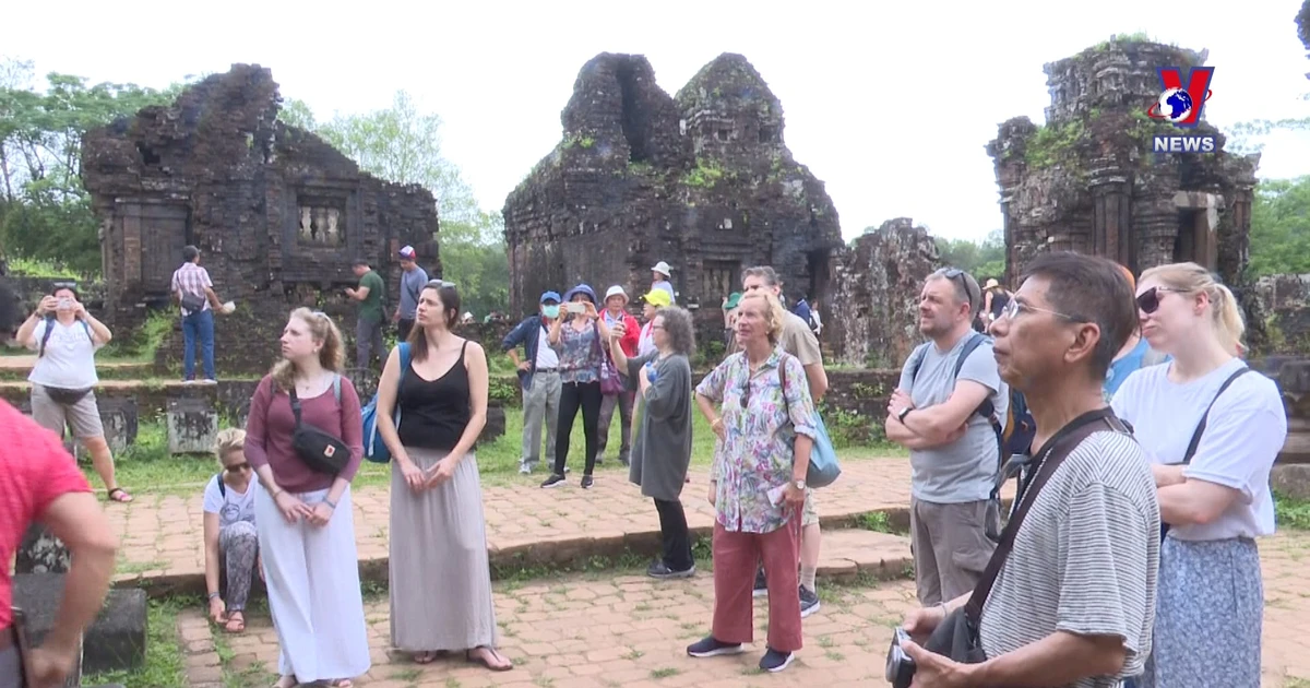 Innovated services help attract tourists to My Son world cultural heritage | Vietnam+ (VietnamPlus)
