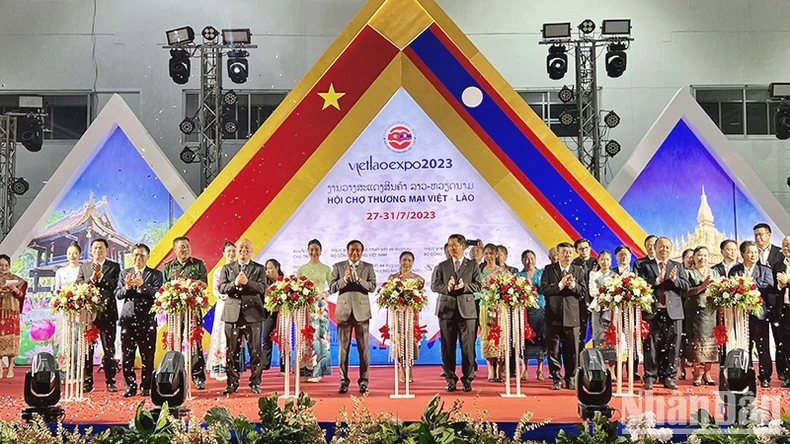 Annual Vietnam - Laos trade fair opens | Vietnam+ (VietnamPlus)