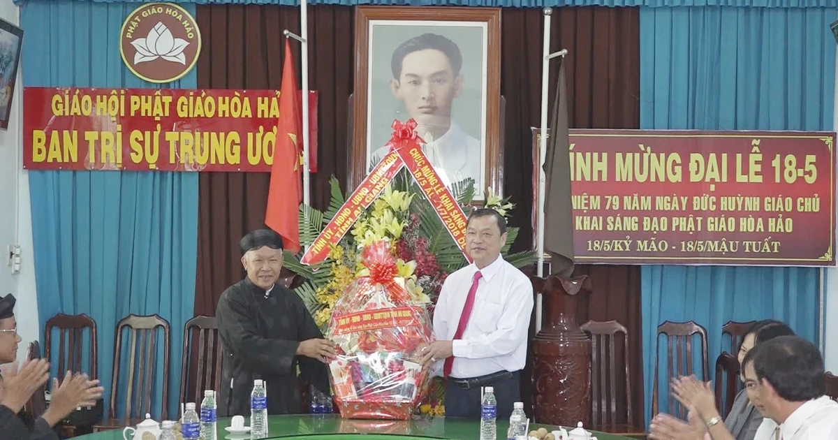 An Giang leaders congratulate Hoa Hao Buddhism founding anniversary ...