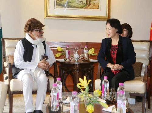 Vietnam, India called to strengthen solidarity