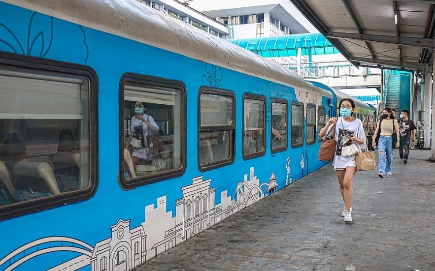 More trains to be added on Hanoi – Lao Cai rail route | Vietnam+ ...