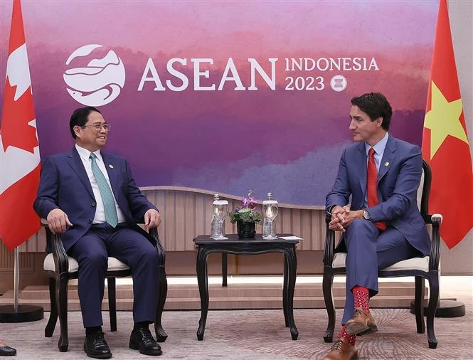 Vietnamese, Canadian PMs meet on ASEAN summit sidelines | Vietnam+ ...