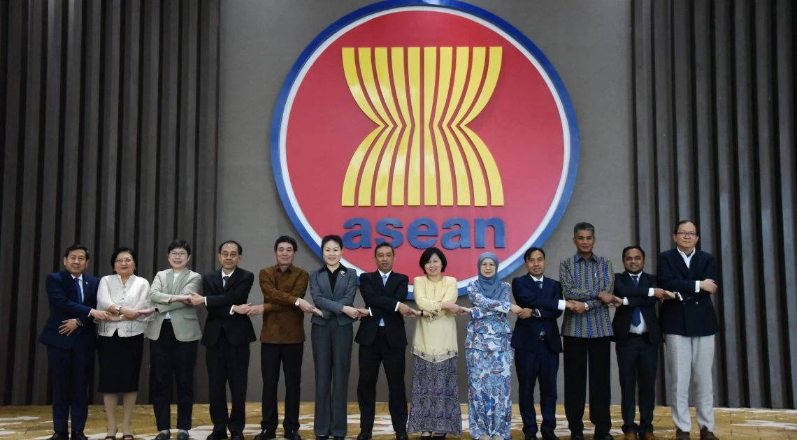 ASEAN, China vow to advance comprehensive strategic partnership | Vietnam+ (VietnamPlus)