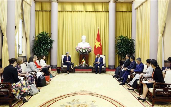President receives Australian Minister for Foreign Affairs