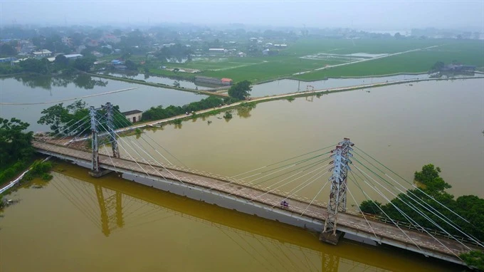 Hanoi mulls mass evacuation due to floods | Vietnam+ (VietnamPlus)
