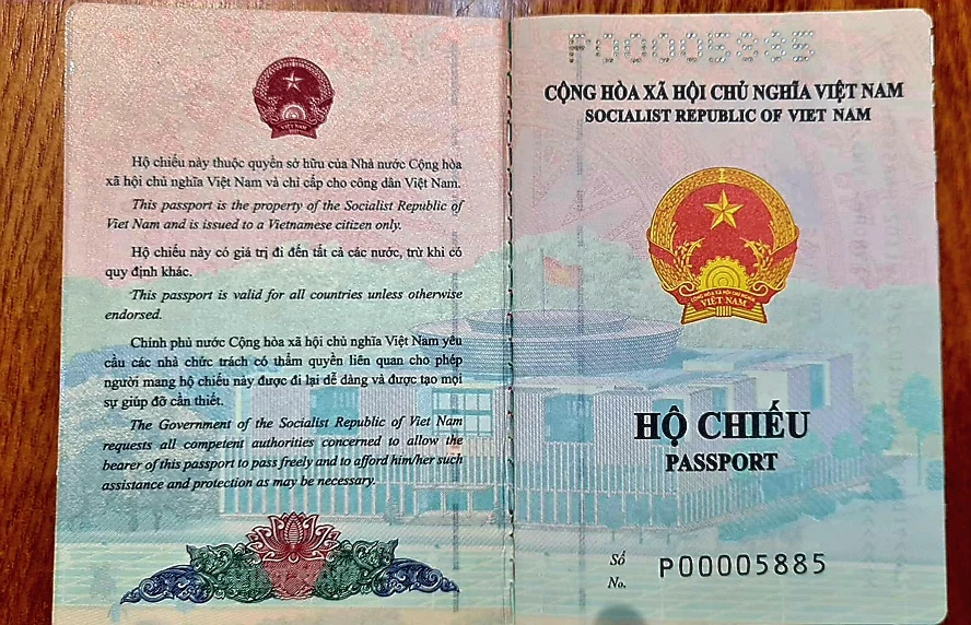 Birthplace information added on new Vietnamese passports | Vietnam+ ...