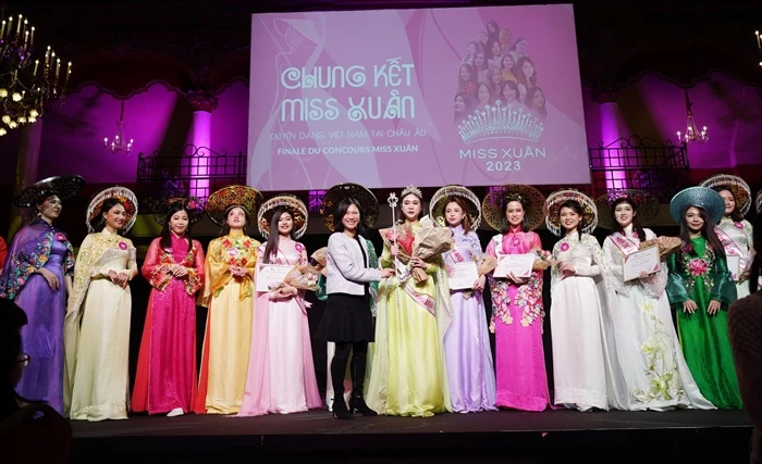 Miss Spring 2023 honours Vietnamese beauty, culture in Europe ...