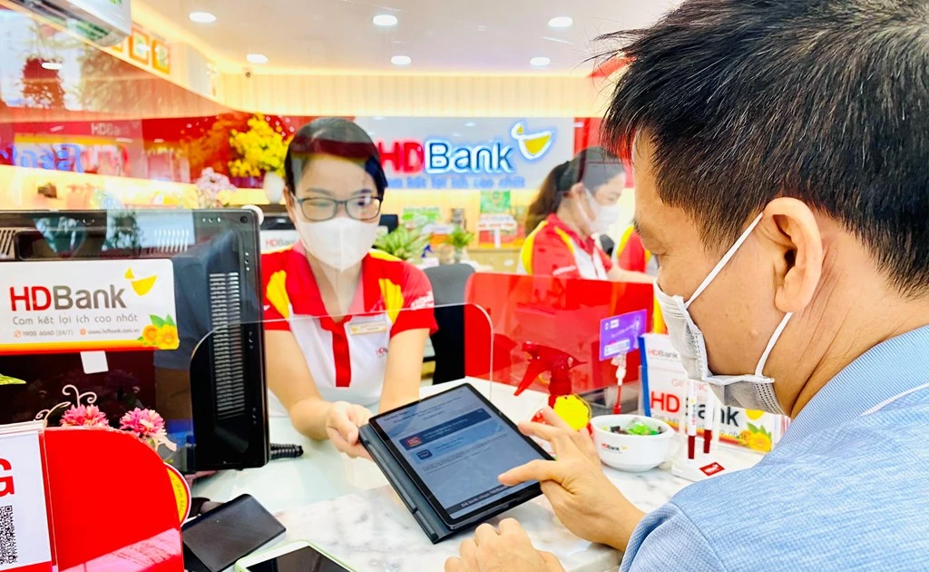 HDBank offers incentives for online foreign traders | Vietnam+ ...