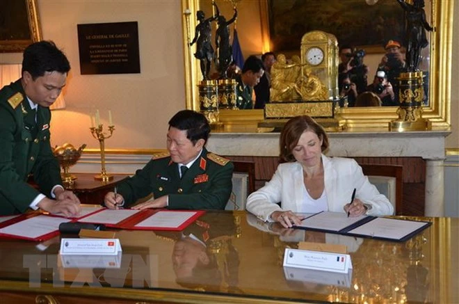 Vietnam, France sign joint vision statement on defence cooperation ...