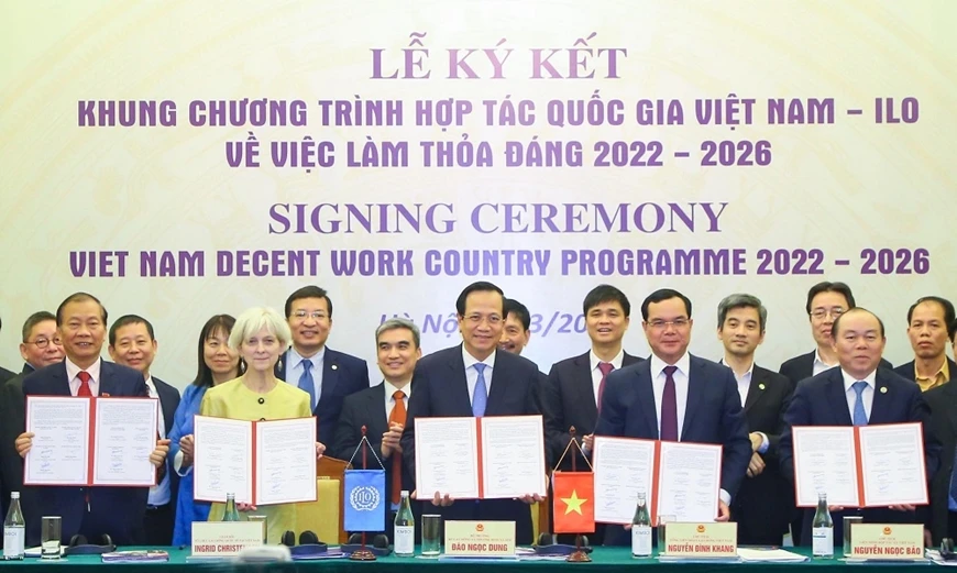 Vietnam, ILO sign decent work country programme for 2022 - 2026 ...
