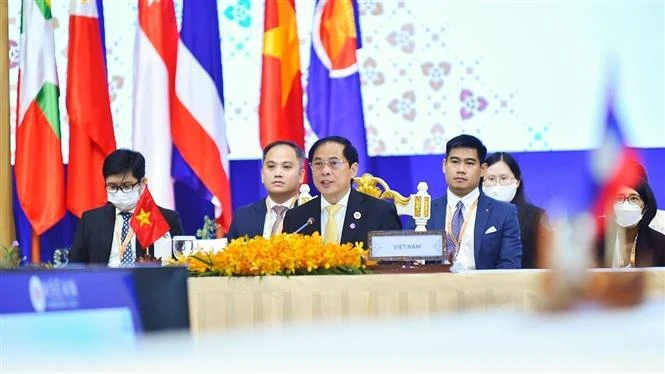 AMM-55: ASEAN, partners review cooperation, agree on future ...