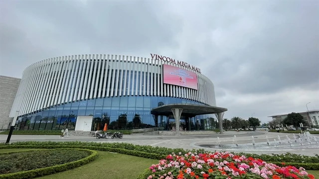 Vingroup exits Vincom Retail, shifts parent company status | Vietnam+ ...