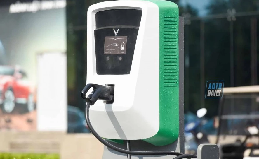 VinFast partners with French firm in developing vehicle charging ...