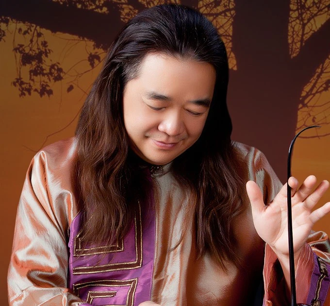 “Dan bau” master performs at Opera House | Vietnam+ (VietnamPlus)